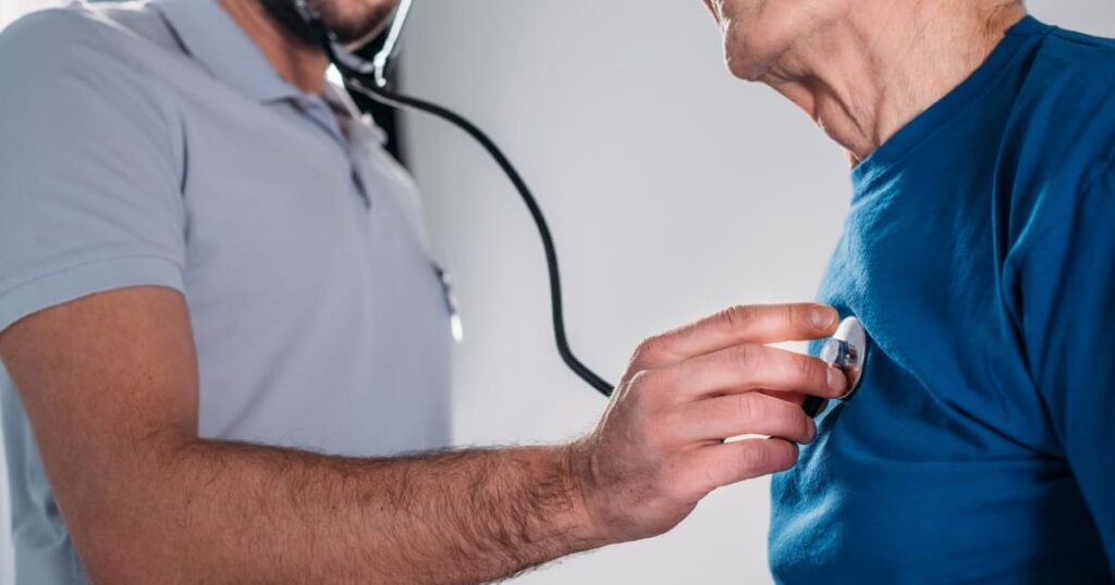 ¿Cómo encontrar y medir el pulso cardíaco?